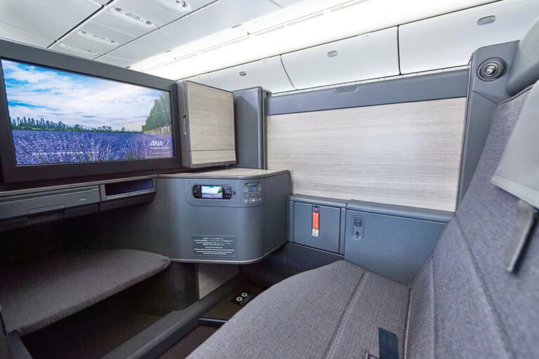 THE Room- ANA 新ビジネスクラス- ANA Sales Americas
